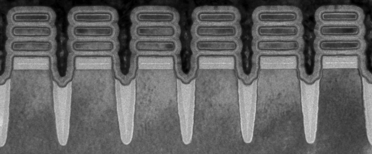IBM's new chip: less is more. | DUG Technology IBM's new chip: less is more. | DUG Technology